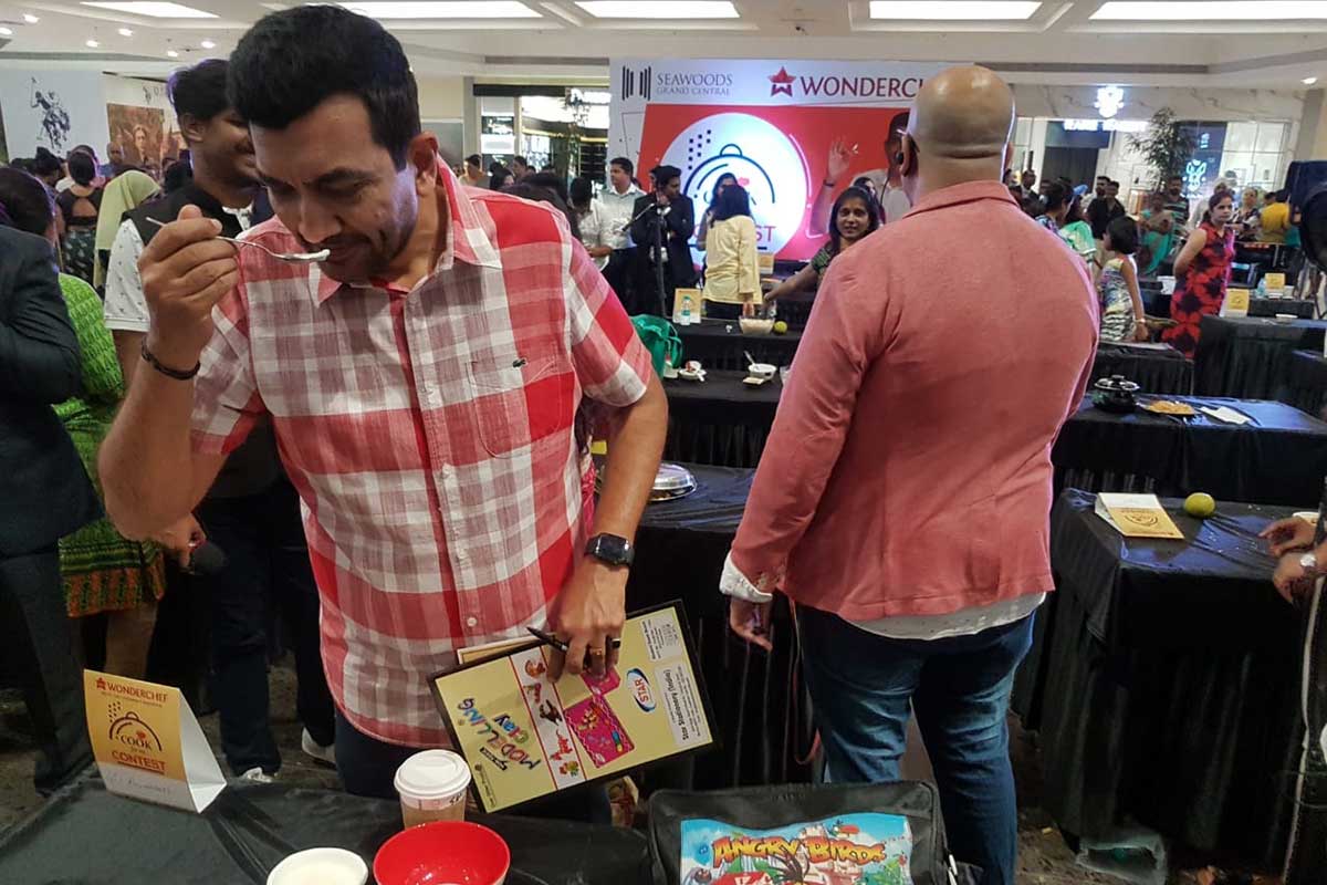Sanjeev Kapoor Inaugurates New Product By Wonderchef - HungryForever ...