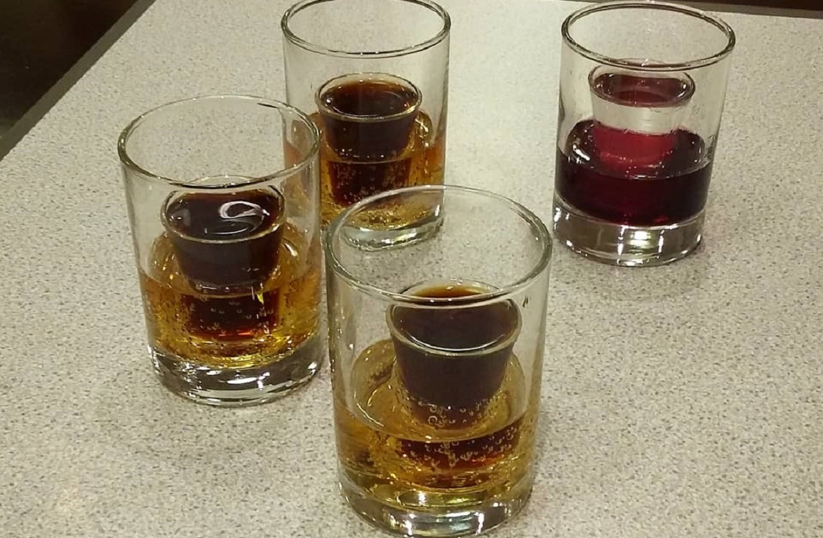 Sharpshooter Cocktail - HungryForever Food Blog