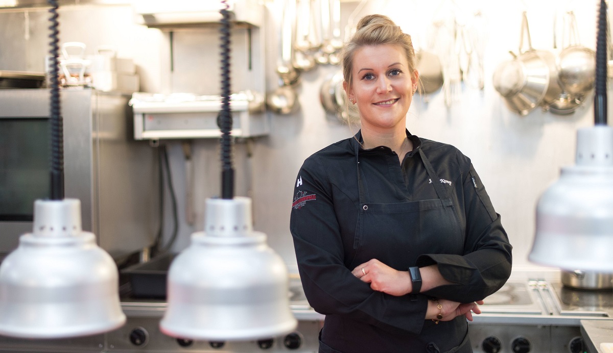 Enjoy A Dinner With Michelin Star Chef Julia Komp at Ottimo ...