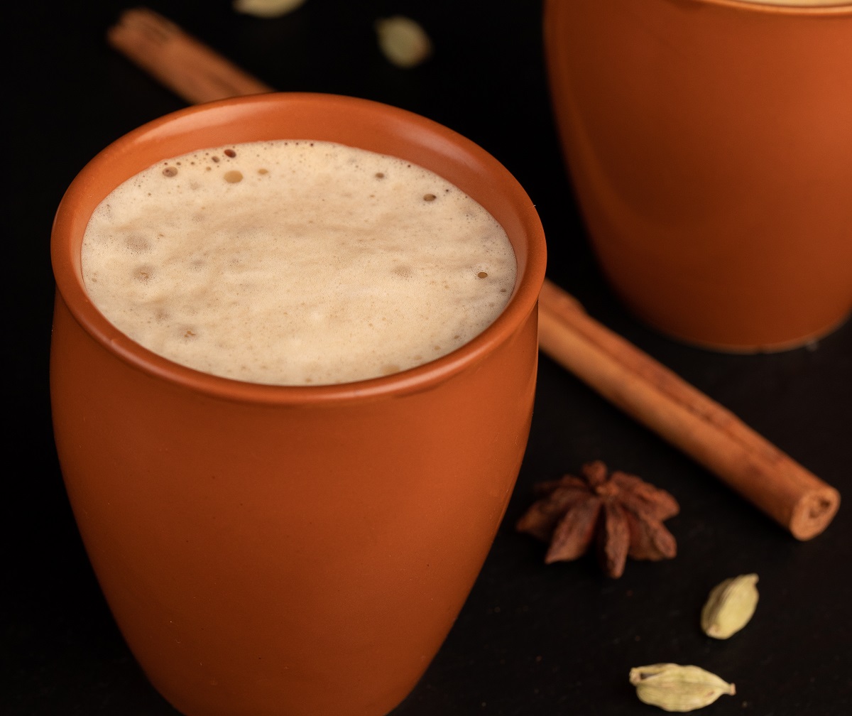 Spiked Tea Cocktail - HungryForever Food Blog